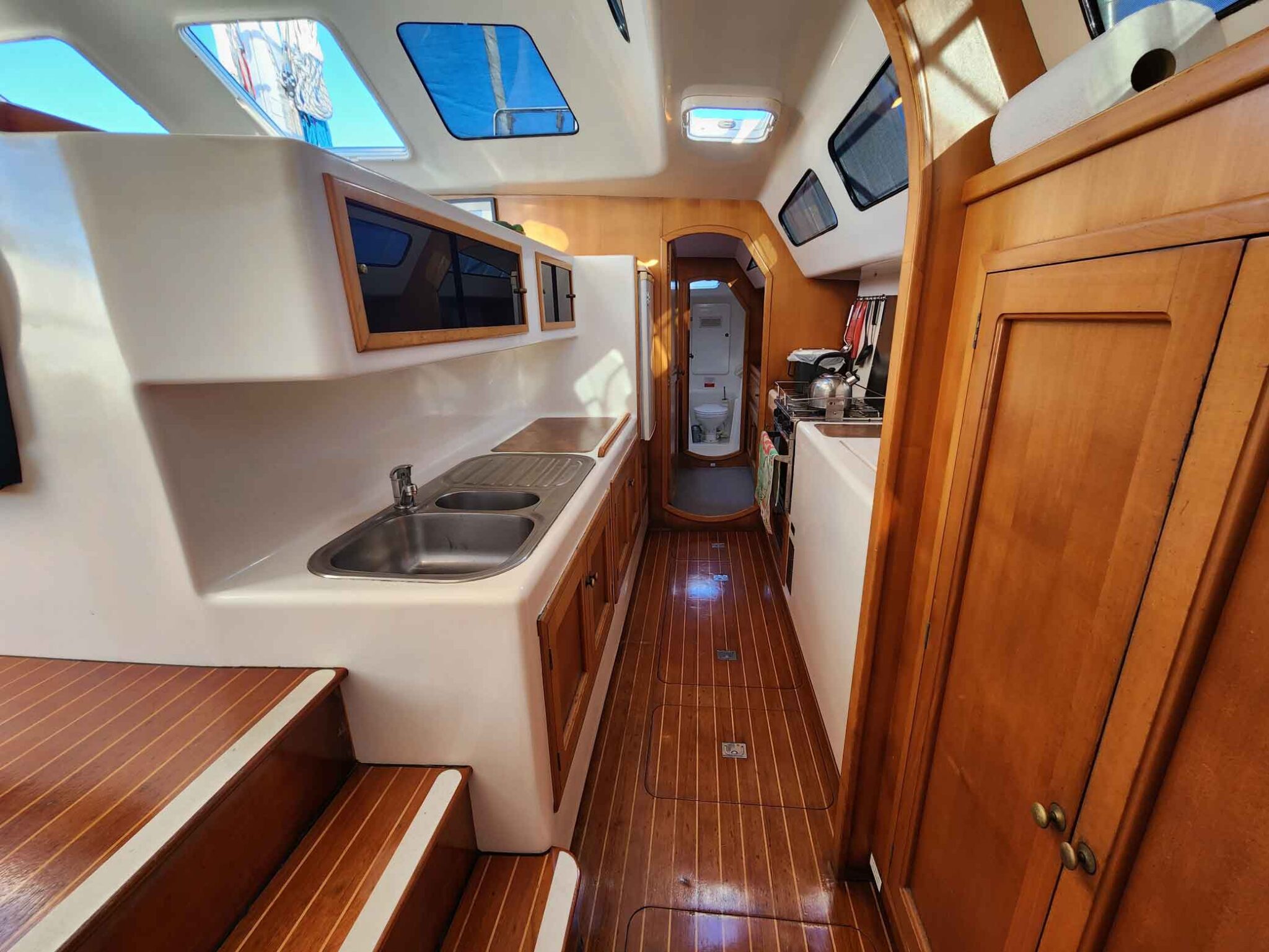 1999 Perry 43 - Three Little Birds - The Yacht Sales Co.