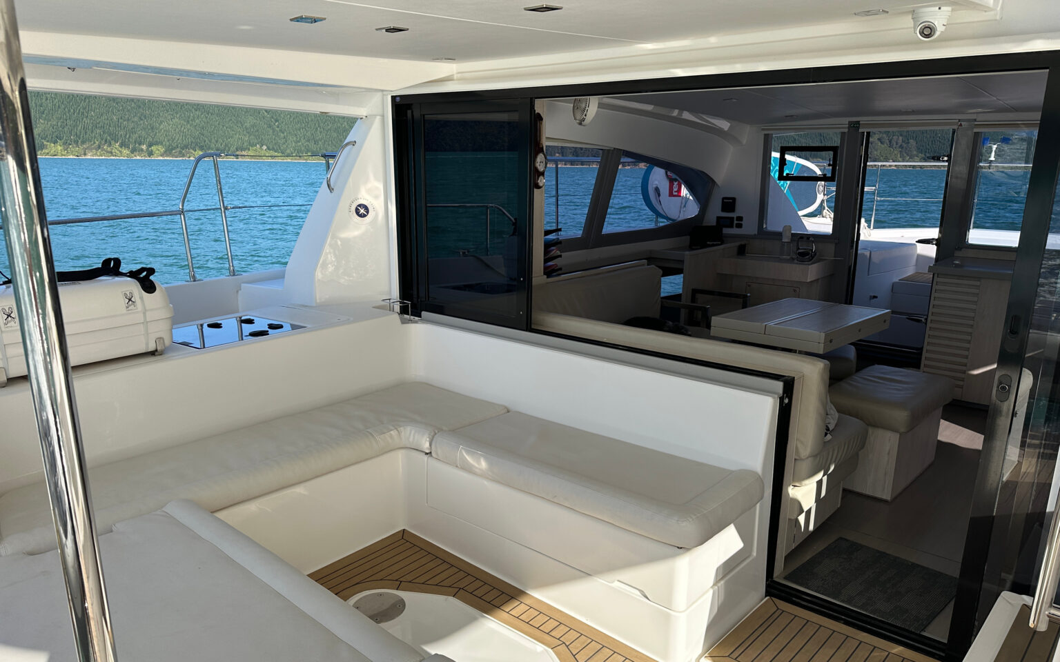 2019 Leopard 43 Power Cat - Oceanus Joe - The Yacht Sales Co.