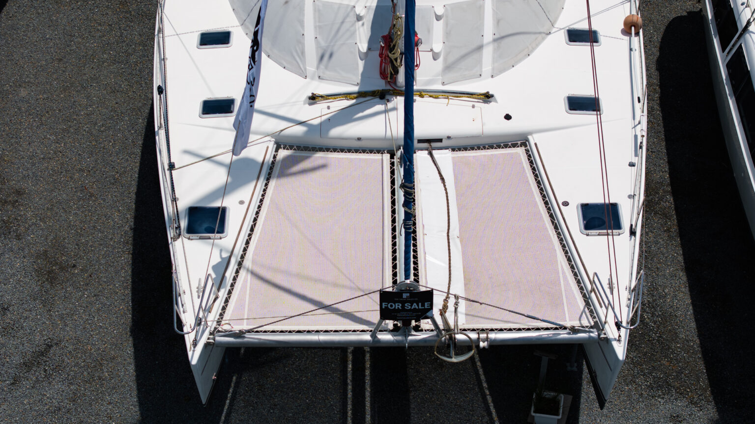 1992 Lagoon TPI 42 - Connect 4 - The Yacht Sales Co.