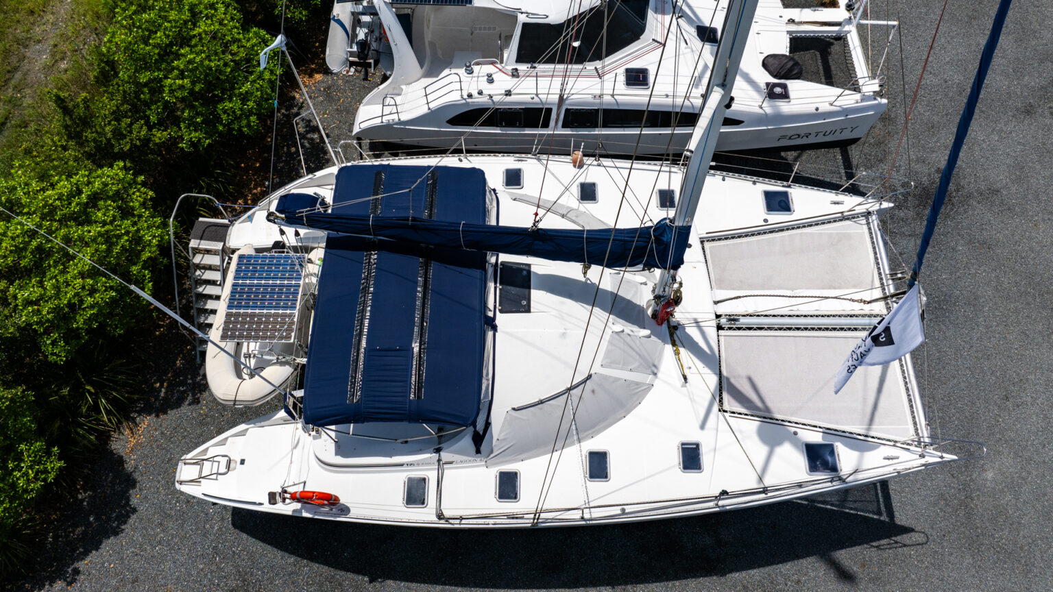 1992 Lagoon TPI 42 - Connect 4 - The Yacht Sales Co.